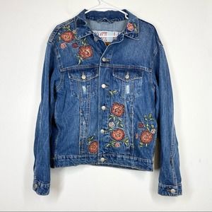 Zara | Jackets & Coats | Zara Rare Love Roses Embroidered Floral Denim ...